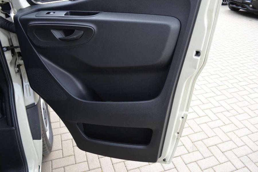 Pelēks Mercedes-Benz Sprinter 2022 Viļņa, ar dzinēja tilpumu 1.95 L un nobraukumu 75 tūkst. km par 23500 €, foto 32 vietnē AUTOMOTO.COM.LV