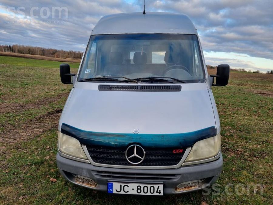 Grey Mercedes-Benz Sprinter 2004 in Ludza, with an engine capacity of 2.20 L and mileage of 380 thousand km for 2400 €, photo 7 on AUTOMOTO.COM.LV