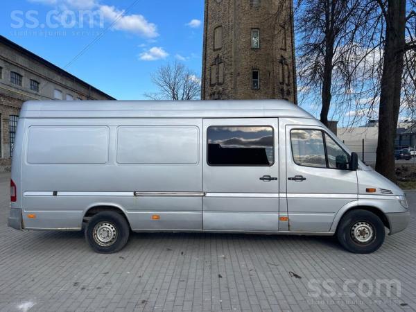 Pelēks Mercedes-Benz Sprinter 2005 Rīga, ar dzinēja tilpumu 2.20 L un nobraukumu 665 tūkst. km par 3900 €, foto 3 vietnē AUTOMOTO.COM.LV