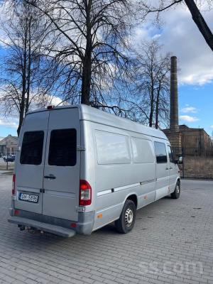 Grey Mercedes-Benz Sprinter 2005 in Riga, with an engine capacity of 2.20 L and mileage of 665 thousand km for 3900 €, photo 5 on AUTOMOTO.COM.LV