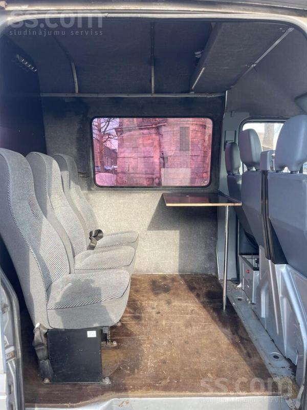 Pelēks Mercedes-Benz Sprinter 2005 Rīga, ar dzinēja tilpumu 2.20 L un nobraukumu 665 tūkst. km par 3900 €, foto 8 vietnē AUTOMOTO.COM.LV