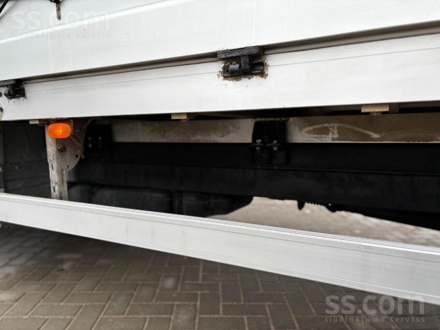 Pelēks Mercedes-Benz Sprinter 2007 Kuldīga, ar dzinēja tilpumu 2.20 L un nobraukumu 390 tūkst. km par 6900 €, foto 8 vietnē AUTOMOTO.COM.LV