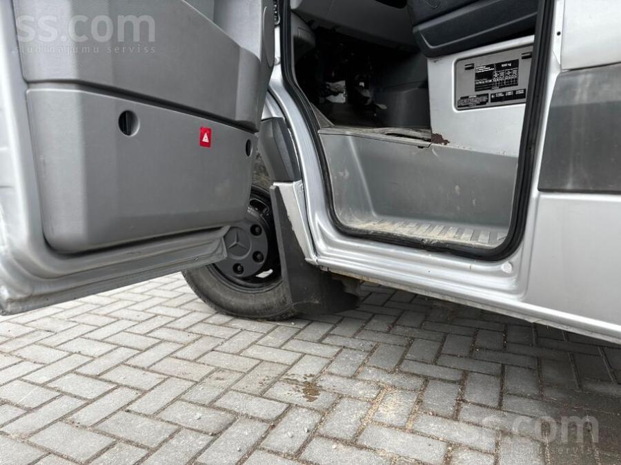 Pelēks Mercedes-Benz Sprinter 2007 Kuldīga, ar dzinēja tilpumu 2.20 L un nobraukumu 390 tūkst. km par 6900 €, foto 11 vietnē AUTOMOTO.COM.LV