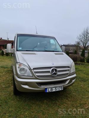 Pelēks Mercedes-Benz Sprinter 2007 Daugavpils, ar dzinēja tilpumu 2.20 L un nobraukumu 552 tūkst. km par 9600 €, foto  vietnē AUTOMOTO.COM.LV