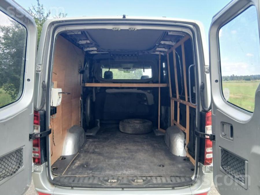 Grey Mercedes-Benz Sprinter 2008 in Ogre, with an engine capacity of 2.10 L and mileage of 283 thousand km for 7500 €, photo 15 on AUTOMOTO.COM.LV