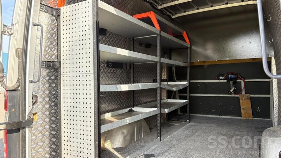 Grey Mercedes-Benz Sprinter 2011 in Liepaja, with an engine capacity of 2.20 L and mileage of 296 thousand km for 13850 €, photo 9 on AUTOMOTO.COM.LV