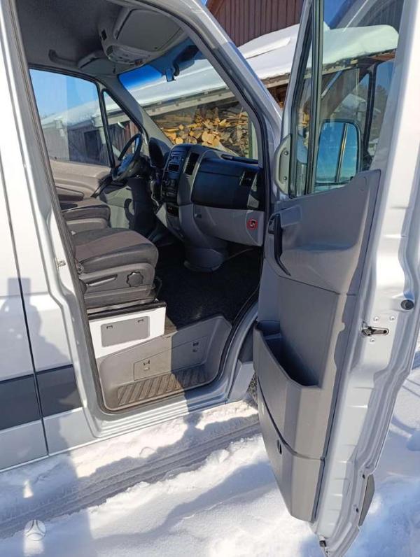 Grey Mercedes-Benz Sprinter 2009 in Kaunas, with an engine capacity of 2.20 L and mileage of 170 thousand km for 6800 €, photo 9 on AUTOMOTO.COM.LV