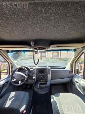 Pelēks Mercedes-Benz Sprinter 2017 Daugavpils, ar dzinēja tilpumu 2.20 L un nobraukumu 286 tūkst. km par 12500 €, foto 14 vietnē AUTOMOTO.COM.LV