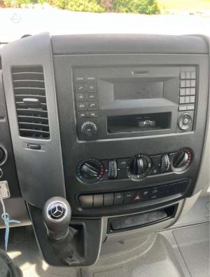 Grey Mercedes-Benz Sprinter 2018 in Prienai, with an engine capacity of 2.14 L and mileage of 92 thousand km for 13650 €, photo 9 on AUTOMOTO.COM.LV