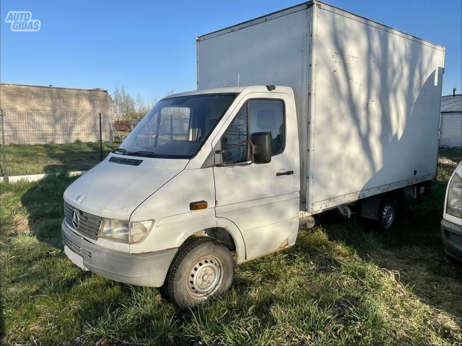 Mercedes-Benz Sprinter 1997 in Vilnius, with an engine capacity of 2.30 L and mileage of 326 thousand km for 1700 €, photo 3 on AUTOMOTO.COM.LV
