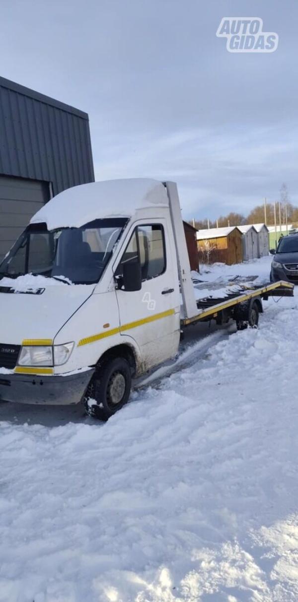 Mercedes-Benz Sprinter 1998 Mažeikiai, ar dzinēja tilpumu 2.90 L un nobraukumu 50 tūkst. km par 3300 €, foto 4 vietnē AUTOMOTO.COM.LV