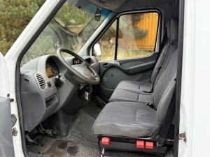Mercedes-Benz Sprinter 2002 in Vilnius, with an engine capacity of 2.70 L and mileage of 402 thousand km for 3450 €, photo 7 on AUTOMOTO.COM.LV