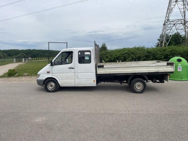 Mercedes-Benz Sprinter 2004 in Kaunas, with an engine capacity of 2.20 L and mileage of 325 thousand km for 2500 €, photo 1 on AUTOMOTO.COM.LV