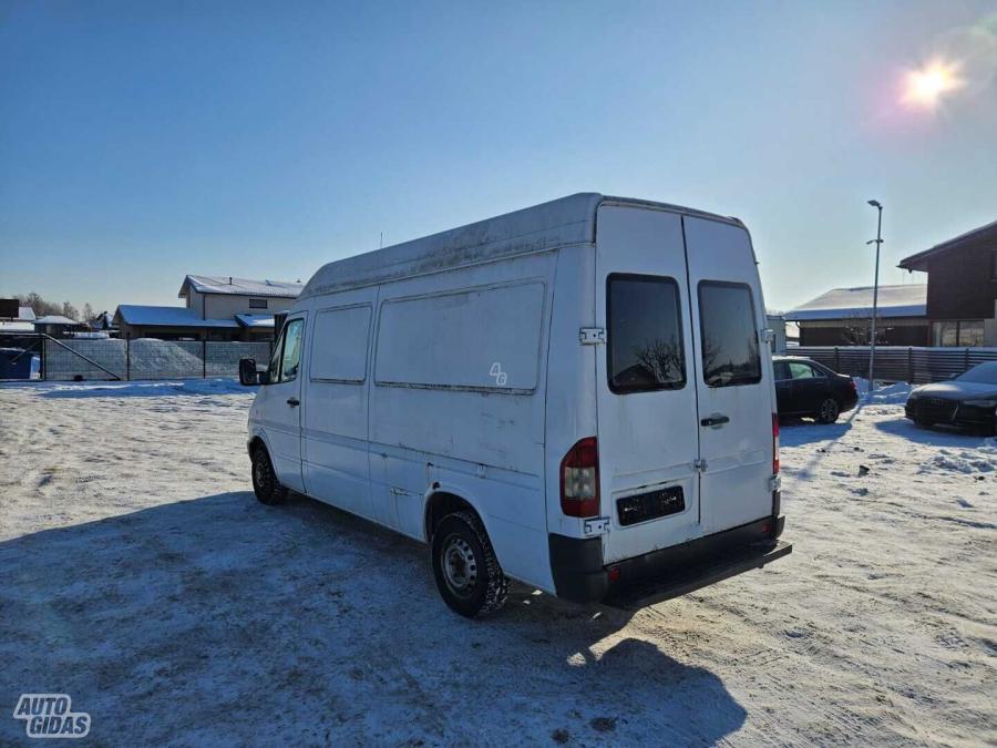 Mercedes-Benz Sprinter 2005 Kauņa, ar dzinēja tilpumu 2.20 L un nobraukumu 358 tūkst. km par 2350 €, foto 7 vietnē AUTOMOTO.COM.LV