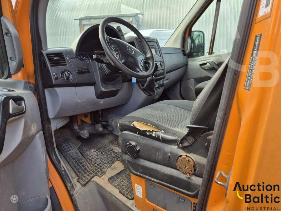 Mercedes-Benz Sprinter 2011 in Vilnius, with an engine capacity of 2.14 L and mileage of 0 thousand km for 3300 €, photo 10 on AUTOMOTO.COM.LV