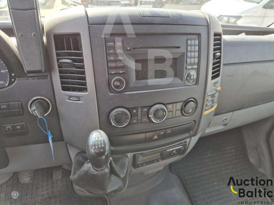 Mercedes-Benz Sprinter 2011 in Vilnius, with an engine capacity of 2.14 L and mileage of 0 thousand km for 3300 €, photo 13 on AUTOMOTO.COM.LV