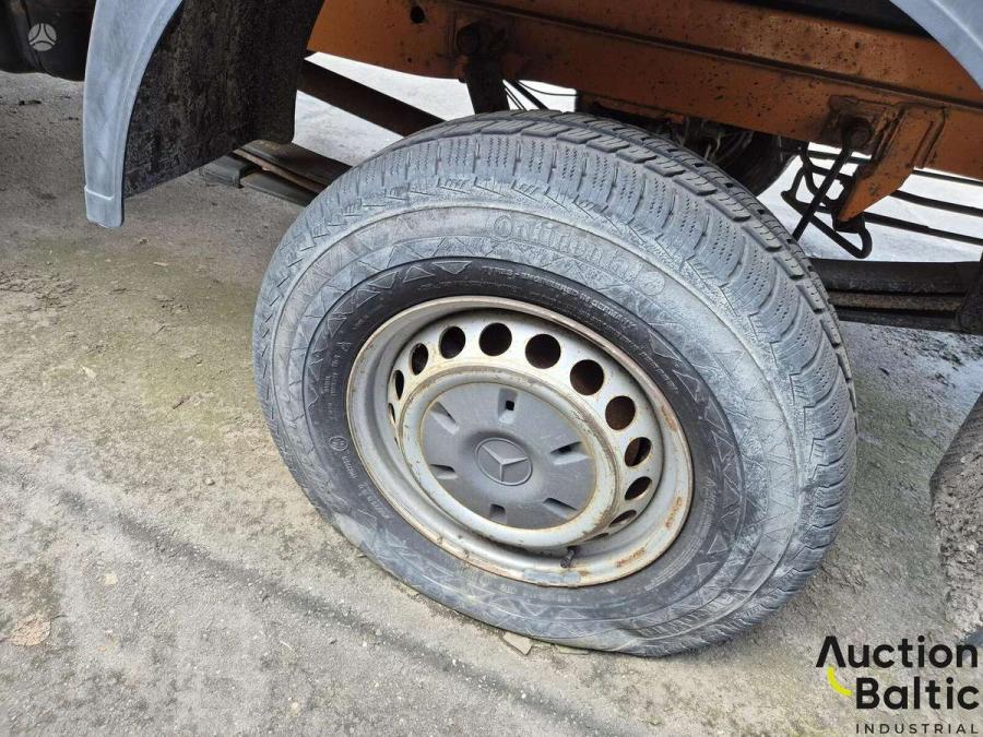 Mercedes-Benz Sprinter 2011 in Vilnius, with an engine capacity of 2.14 L and mileage of 0 thousand km for 3300 €, photo 28 on AUTOMOTO.COM.LV
