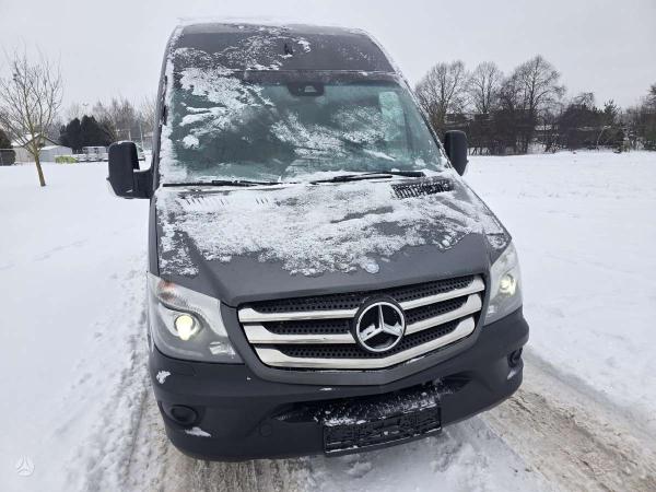 Mercedes-Benz Sprinter 2014 in Siauliai, with an engine capacity of 3.00 L and mileage of 300 thousand km for 9650 €, photo 8 on AUTOMOTO.COM.LV