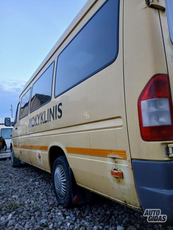 Mercedes-Benz Sprinter 2005 Alīta, ar dzinēja tilpumu 2.20 L un nobraukumu 389 tūkst. km par 2000 €, foto 4 vietnē AUTOMOTO.COM.LV