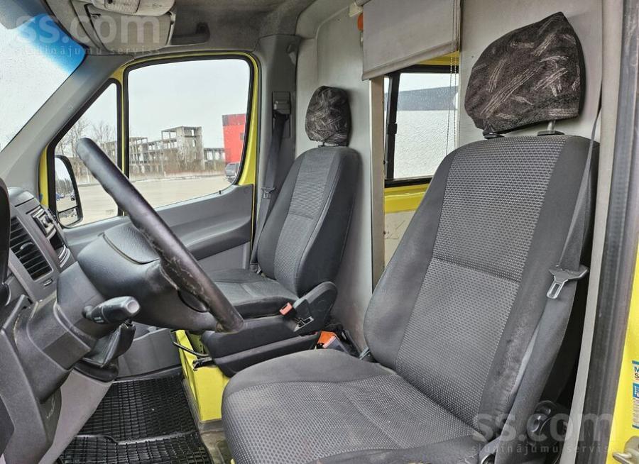 Mercedes-Benz Sprinter 2011 in Riga, with an engine capacity of 2.20 L and mileage of 379 thousand km for 5490 €, photo 8 on AUTOMOTO.COM.LV