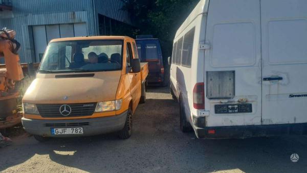 Oranžs Mercedes-Benz Sprinter 1998 Kauņa, ar dzinēja tilpumu 2.30 L un nobraukumu 289 tūkst. km par 1700 €, foto 1 vietnē AUTOMOTO.COM.LV