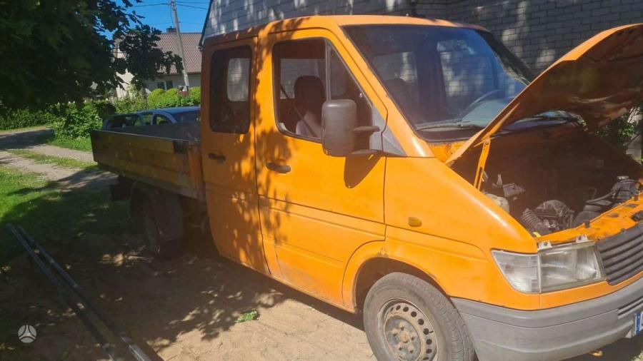 Oranžs Mercedes-Benz Sprinter 1998 Kauņa, ar dzinēja tilpumu 2.30 L un nobraukumu 289 tūkst. km par 1700 €, foto 3 vietnē AUTOMOTO.COM.LV