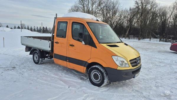 Orange Mercedes-Benz Sprinter 2008 in Kaunas, with an engine capacity of 0.00 L and mileage of 300 thousand km for 5600 €, photo 1 on AUTOMOTO.COM.LV