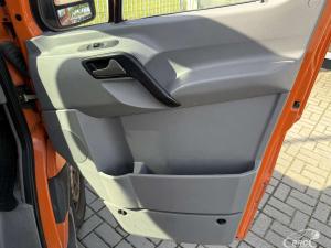 Orange Mercedes-Benz Sprinter 2016 in Klaipeda, with an engine capacity of 2.14 L and mileage of 184 thousand km for 8000 €, photo 5 on AUTOMOTO.COM.LV