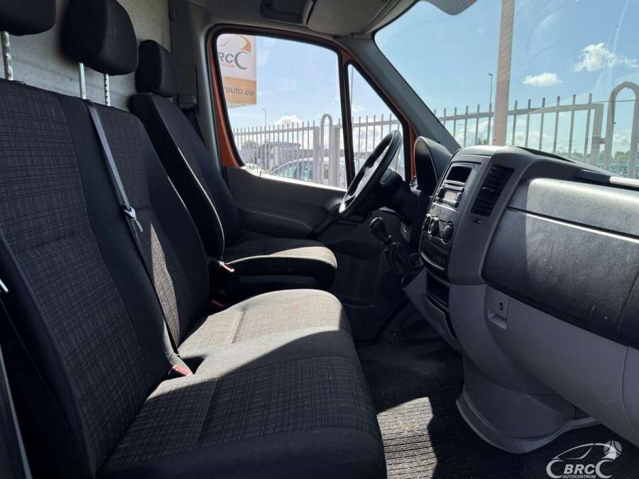 Orange Mercedes-Benz Sprinter 2016 in Klaipeda, with an engine capacity of 2.14 L and mileage of 184 thousand km for 8000 €, photo 7 on AUTOMOTO.COM.LV