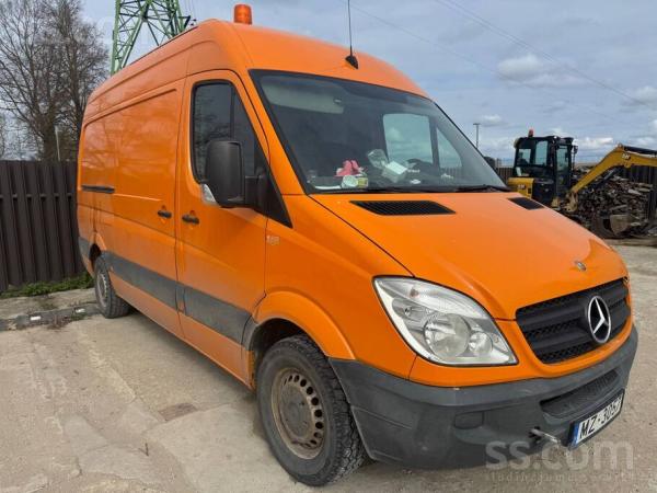 Oranžs Mercedes-Benz Sprinter 2009 Jēkabpils, ar dzinēja tilpumu 2.10 L un nobraukumu 161 tūkst. km par 7500 €, foto 1 vietnē AUTOMOTO.COM.LV