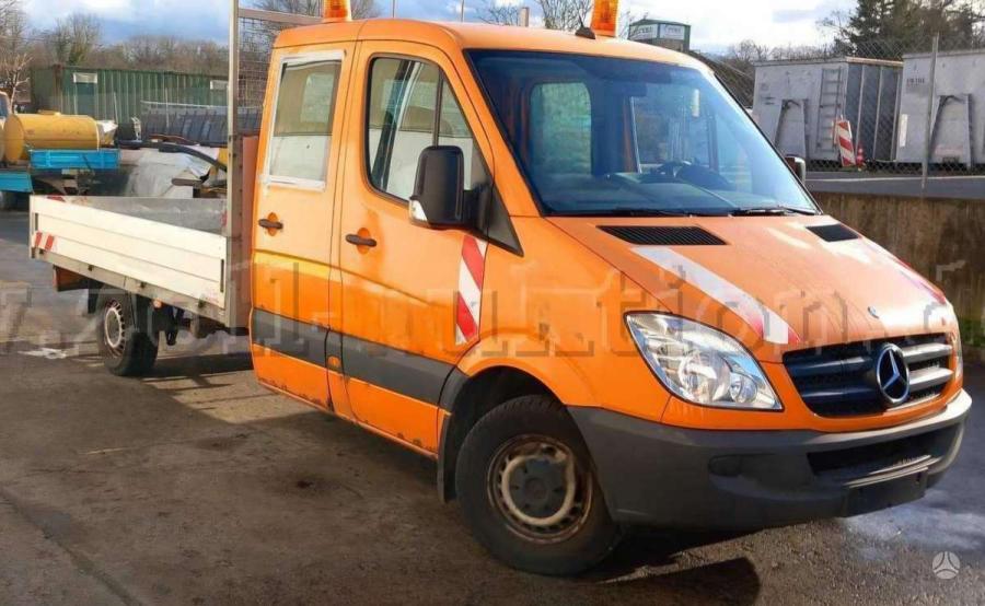 Orange Mercedes-Benz Sprinter 2009 in Kaunas, with an engine capacity of 0.00 L and mileage of 160 thousand km for 7300 €, photo 1 on AUTOMOTO.COM.LV
