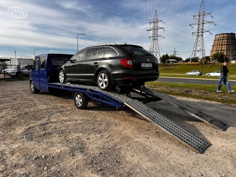 Mercedes-Benz Sprinter 2000 Kauņa, ar dzinēja tilpumu 2.20 L un nobraukumu 600 tūkst. km par 5500 €, foto 9 vietnē AUTOMOTO.COM.LV