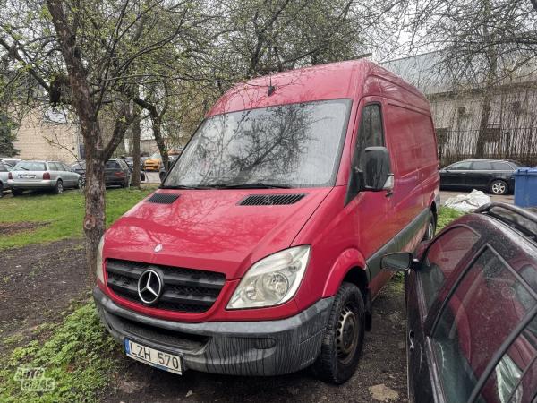 Sarkans Mercedes-Benz Sprinter 2011 Viļņa, ar dzinēja tilpumu 2.20 L un nobraukumu 339 tūkst. km par 2200 €, foto 1 vietnē AUTOMOTO.COM.LV