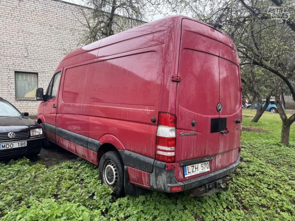 Sarkans Mercedes-Benz Sprinter 2011 Viļņa, ar dzinēja tilpumu 2.20 L un nobraukumu 339 tūkst. km par 2200 €, foto 3 vietnē AUTOMOTO.COM.LV