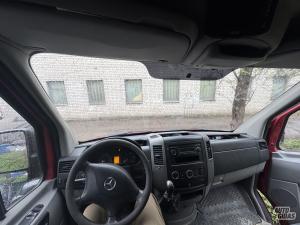 Red Mercedes-Benz Sprinter 2011 in Vilnius, with an engine capacity of 2.20 L and mileage of 339 thousand km for 2200 €, photo 9 on AUTOMOTO.COM.LV