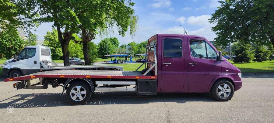 Red Mercedes-Benz Sprinter 1995 in Marijampole, with an engine capacity of 2.90 L and mileage of 641 thousand km for 5500 €, photo 6 on AUTOMOTO.COM.LV