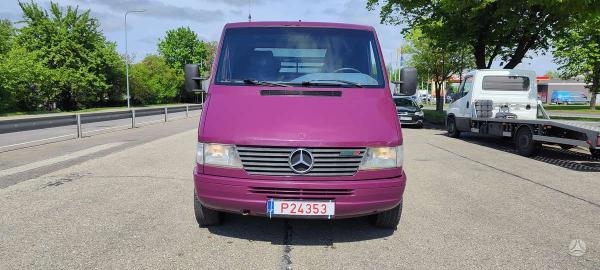 Red Mercedes-Benz Sprinter 1995 in Marijampole, with an engine capacity of 2.90 L and mileage of 641 thousand km for 5500 €, photo 7 on AUTOMOTO.COM.LV