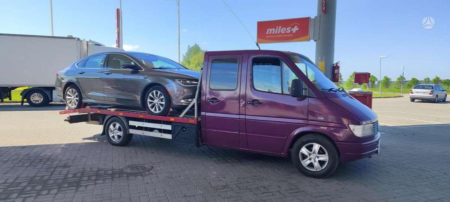 Red Mercedes-Benz Sprinter 1995 in Marijampole, with an engine capacity of 2.90 L and mileage of 641 thousand km for 5500 €, photo 20 on AUTOMOTO.COM.LV