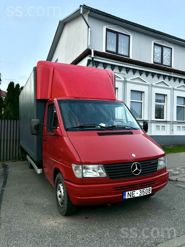 Sarkans Mercedes-Benz Sprinter 1995 Daugavpils, ar dzinēja tilpumu 2.20 L un nobraukumu 383 tūkst. km par 4500 €, foto 3 vietnē AUTOMOTO.COM.LV