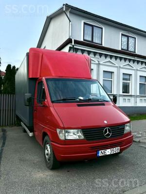 Sarkans Mercedes-Benz Sprinter 1995 Daugavpils, ar dzinēja tilpumu 2.20 L un nobraukumu 383 tūkst. km par 4500 €, foto 4 vietnē AUTOMOTO.COM.LV