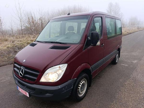 Red Mercedes-Benz Sprinter 2006 in Vilnius, with an engine capacity of 2.10 L and mileage of 124 thousand km for 4300 €, photo 1 on AUTOMOTO.COM.LV