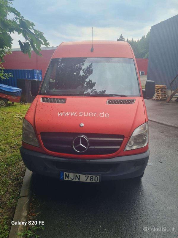 Sarkans Mercedes-Benz Sprinter 2009 Viļņa, ar dzinēja tilpumu 2.10 L un nobraukumu 225 tūkst. km par 9700 €, foto 1 vietnē AUTOMOTO.COM.LV