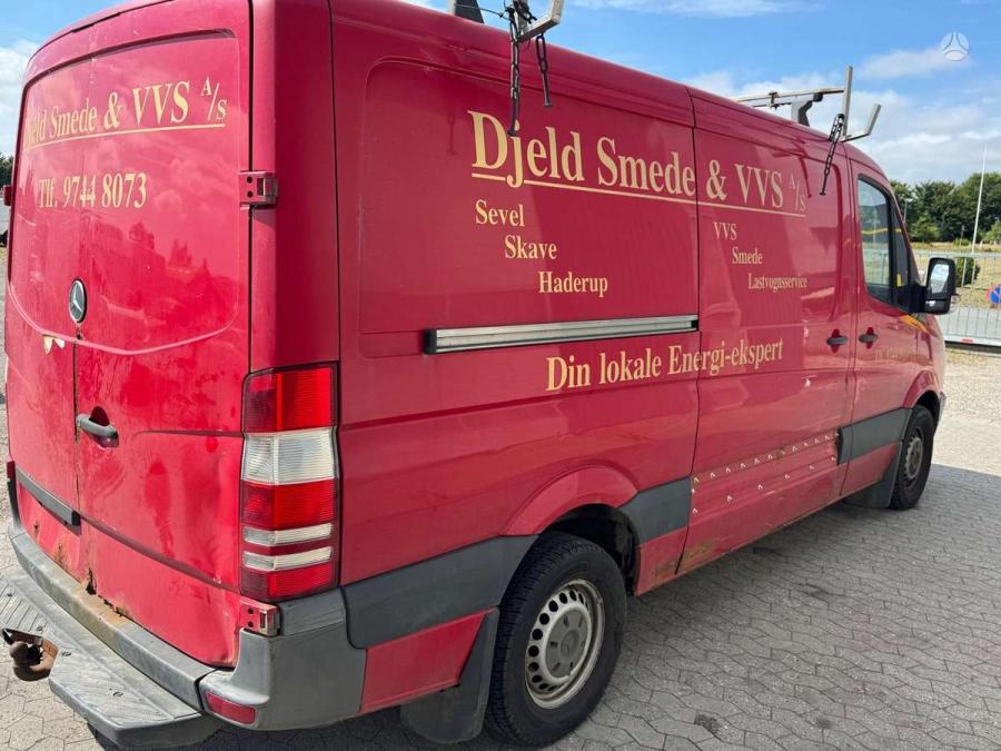 Sarkans Mercedes-Benz Sprinter 2009 Tauragė, ar dzinēja tilpumu 2.20 L un nobraukumu 300 tūkst. km par 3400 €, foto 5 vietnē AUTOMOTO.COM.LV