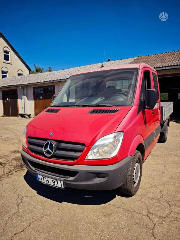 Sarkans Mercedes-Benz Sprinter 2013 Kauņa, ar dzinēja tilpumu 2.14 L un nobraukumu 212 tūkst. km par 11000 €, foto 2 vietnē AUTOMOTO.COM.LV