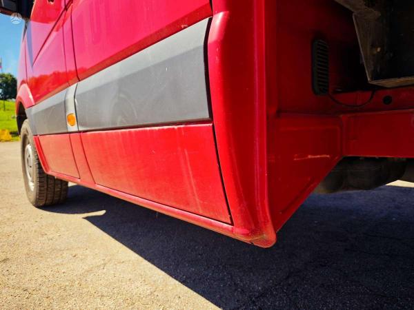 Sarkans Mercedes-Benz Sprinter 2013 Kauņa, ar dzinēja tilpumu 2.14 L un nobraukumu 212 tūkst. km par 11000 €, foto 4 vietnē AUTOMOTO.COM.LV