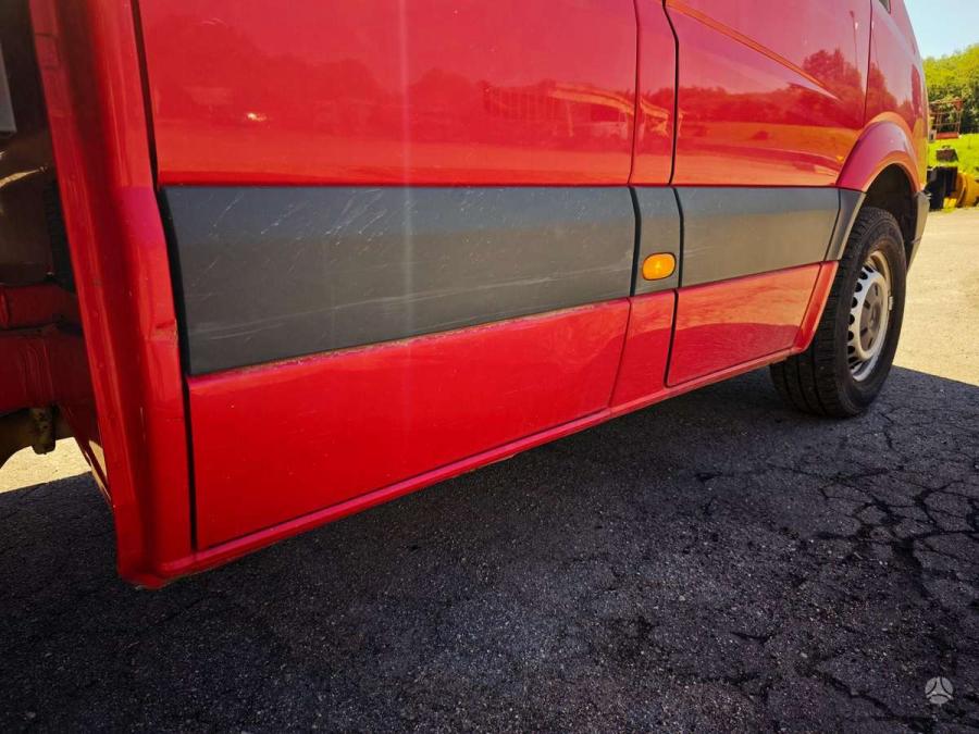 Sarkans Mercedes-Benz Sprinter 2013 Kauņa, ar dzinēja tilpumu 2.14 L un nobraukumu 212 tūkst. km par 11000 €, foto 13 vietnē AUTOMOTO.COM.LV