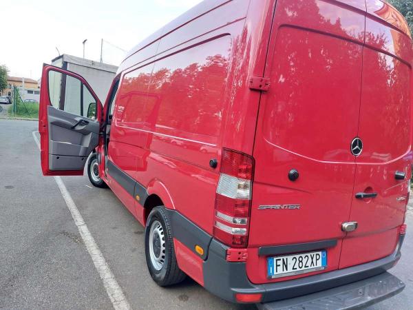 Sarkans Mercedes-Benz Sprinter 2018 Kauņa, ar dzinēja tilpumu 2.20 L un nobraukumu 250 tūkst. km par 11500 €, foto 5 vietnē AUTOMOTO.COM.LV