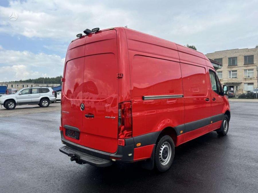 Sarkans Mercedes-Benz Sprinter 2019 Radviliškis, ar dzinēja tilpumu 2.99 L un nobraukumu 264 tūkst. km par 20509 €, foto 6 vietnē AUTOMOTO.COM.LV