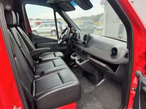Sarkans Mercedes-Benz Sprinter 2019 Radviliškis, ar dzinēja tilpumu 2.99 L un nobraukumu 264 tūkst. km par 20509 €, foto 19 vietnē AUTOMOTO.COM.LV