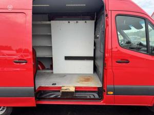 Sarkans Mercedes-Benz Sprinter 2019 Radviliškis, ar dzinēja tilpumu 2.99 L un nobraukumu 264 tūkst. km par 20509 €, foto 21 vietnē AUTOMOTO.COM.LV
